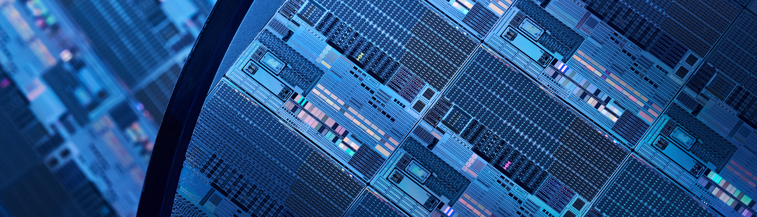 Shrinking the footprint of IR photodetectors